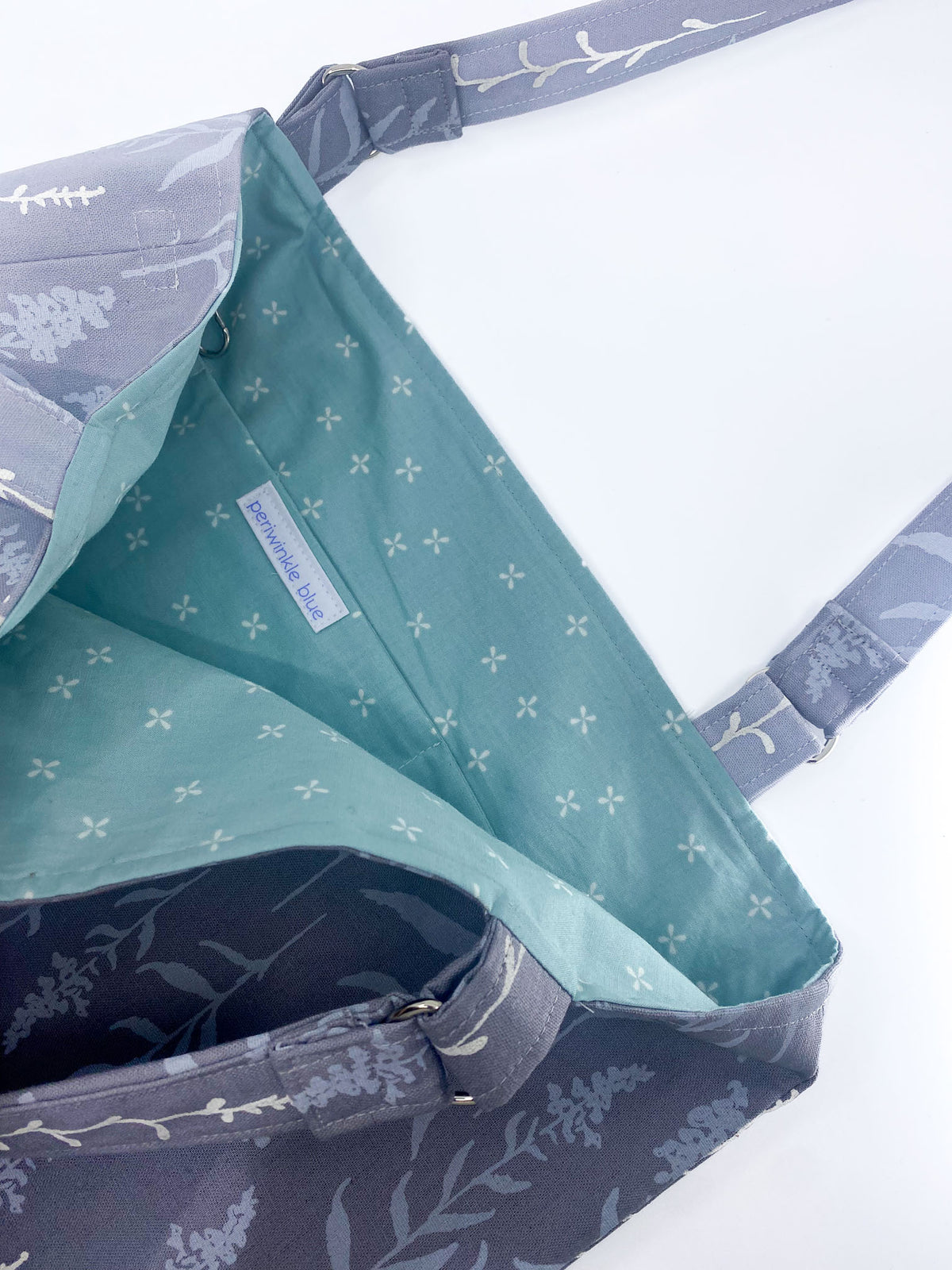 Periwinklblue.ca handmade bags, totes, computer bags, travel bags ...